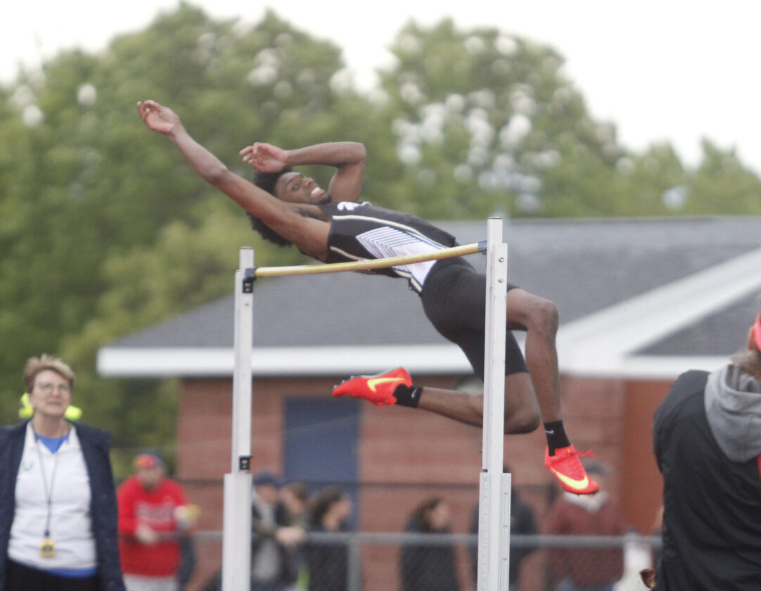 Harding, Howland both post solid showings at Division I district track ...
